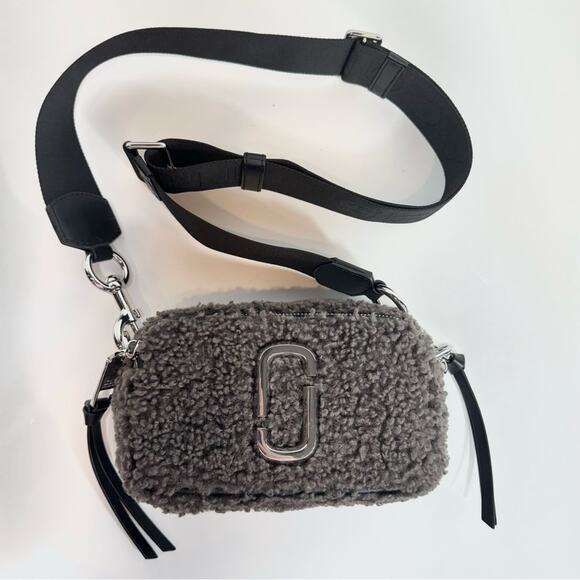 Marc Jacobs | Bags | Marc Jacobs Shearling Snapshot The Teddy Camera ...